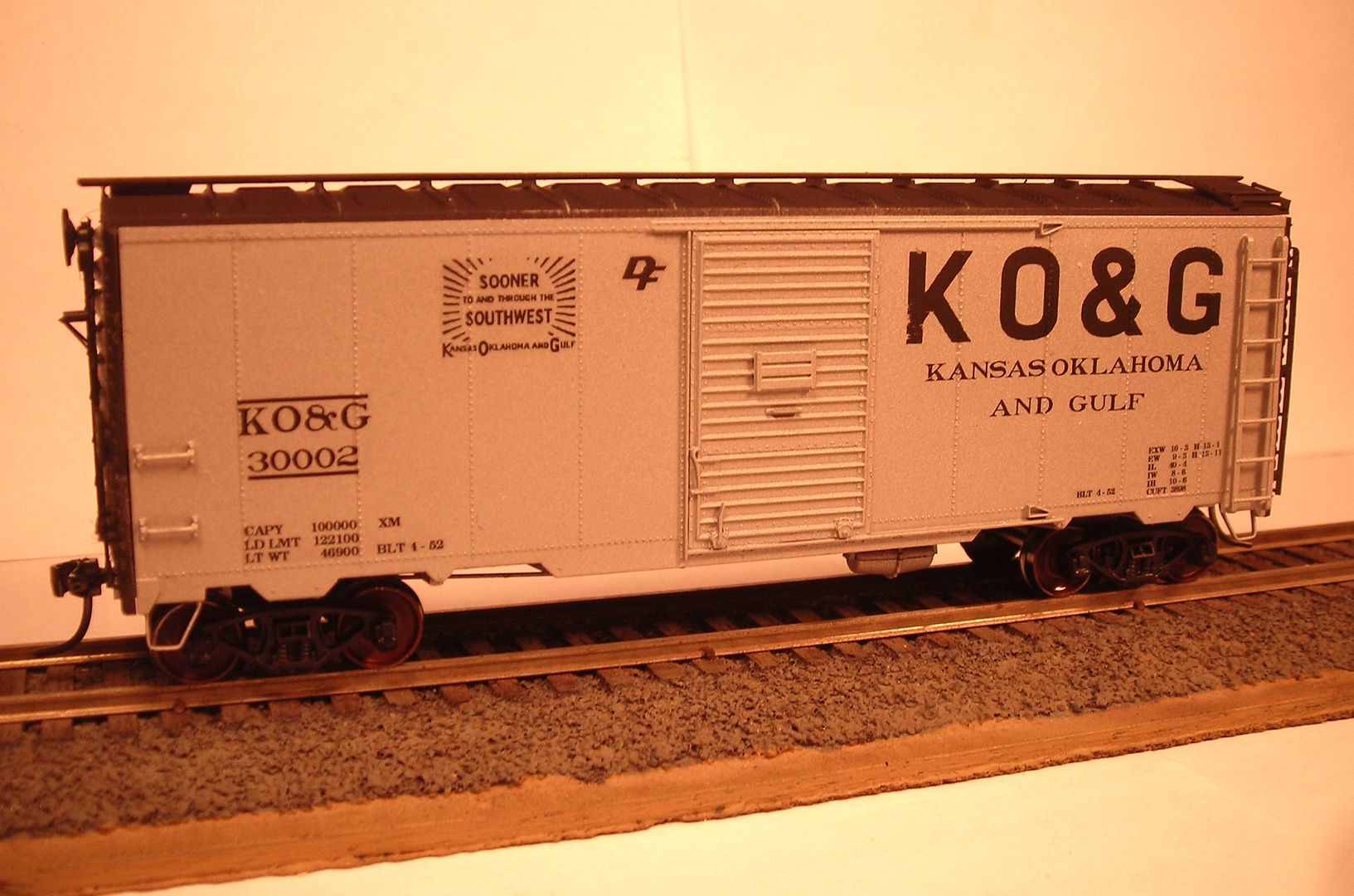 Colorful rolling stock... - General Discussion (Model Railroader) - Trains.com Forums